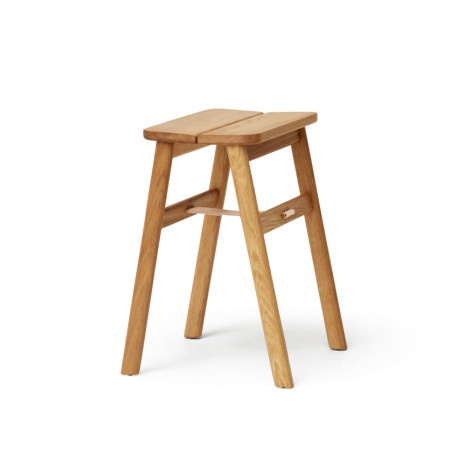 Tabouret pliant Angle FORM & REFINE meubles et objets